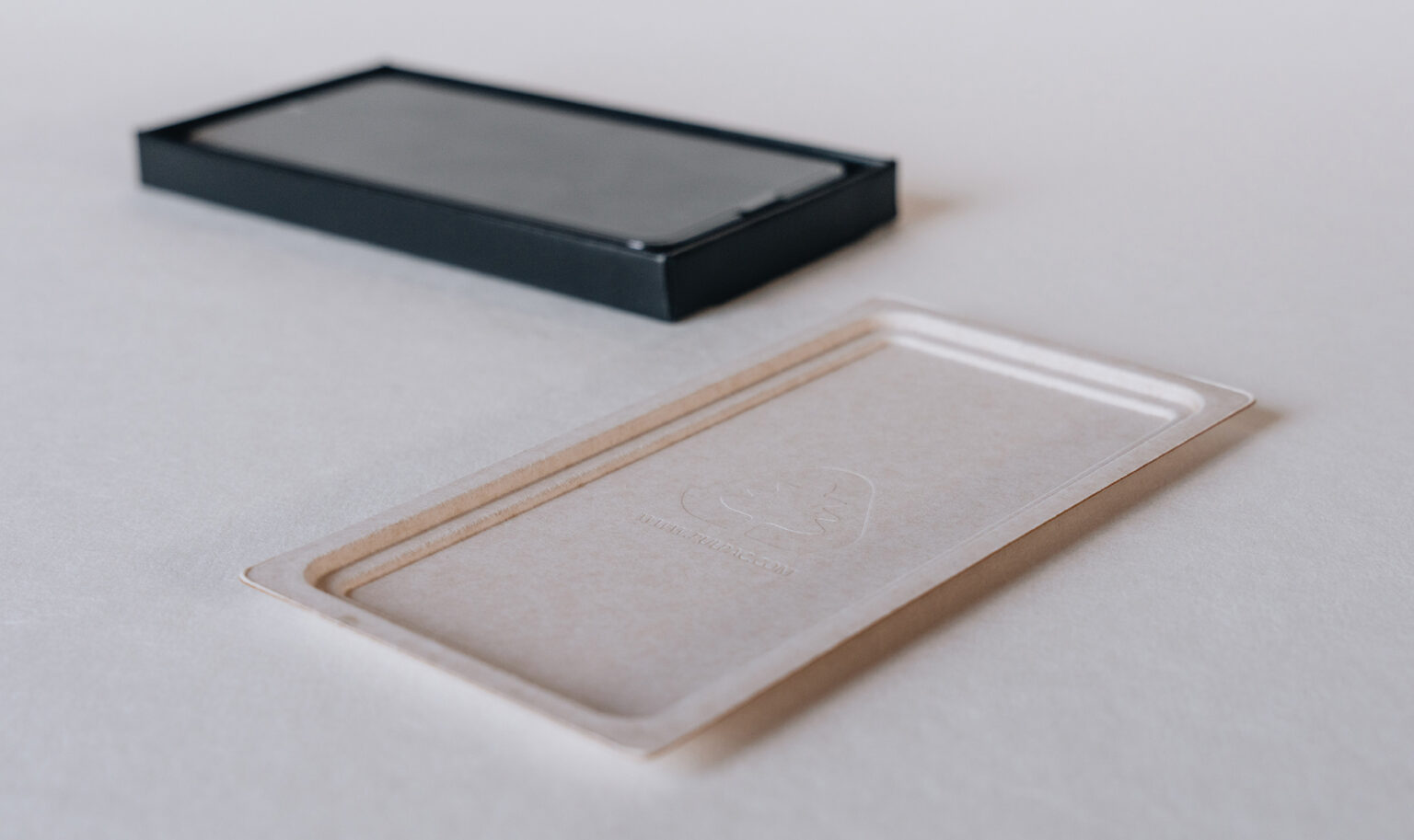 PulPac reveals Phone Tray Insert in Dry Molded Fiber - PulPac