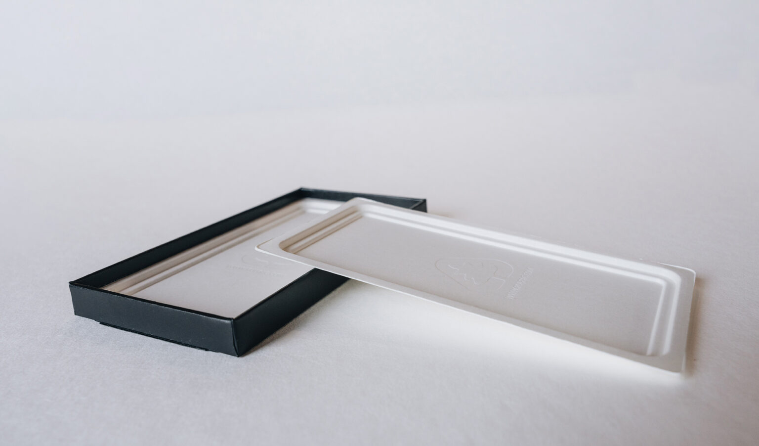 PulPac reveals Phone Tray Insert in Dry Molded Fiber - PulPac